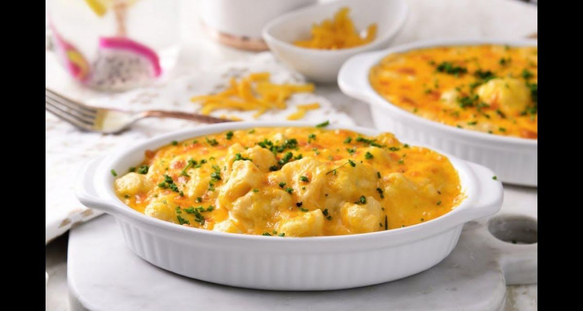 Coliflor gratinado con queso cheddar